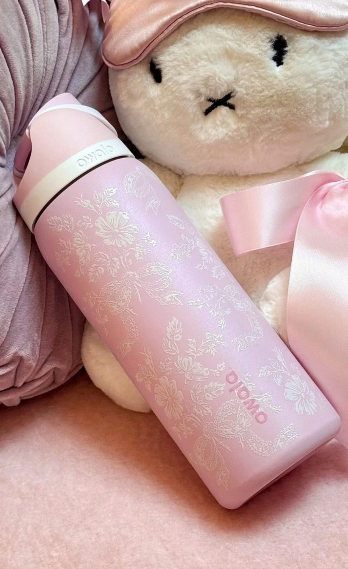 Owala FreeSip 32oz Ribbon Toile Exclusive Water Bottle – BeRefresho